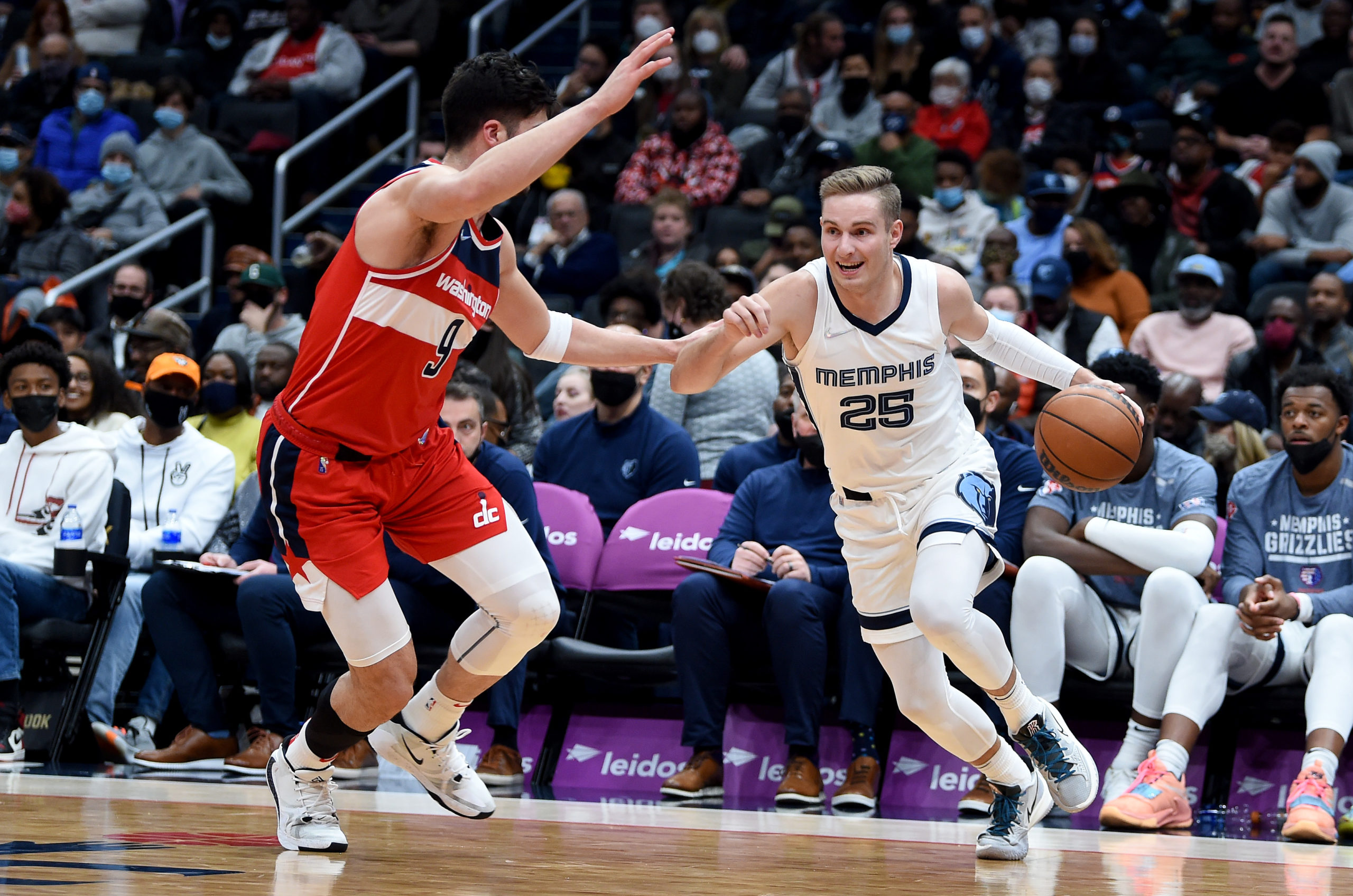 Sacramento Kings Sign Guard Sam Merrill, Reports Say