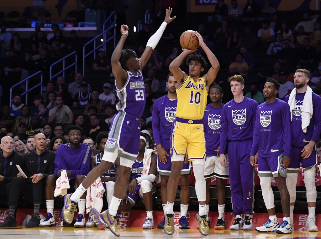 Murray, Sacramento Kings Steamroll Lakers In Preseason Opener