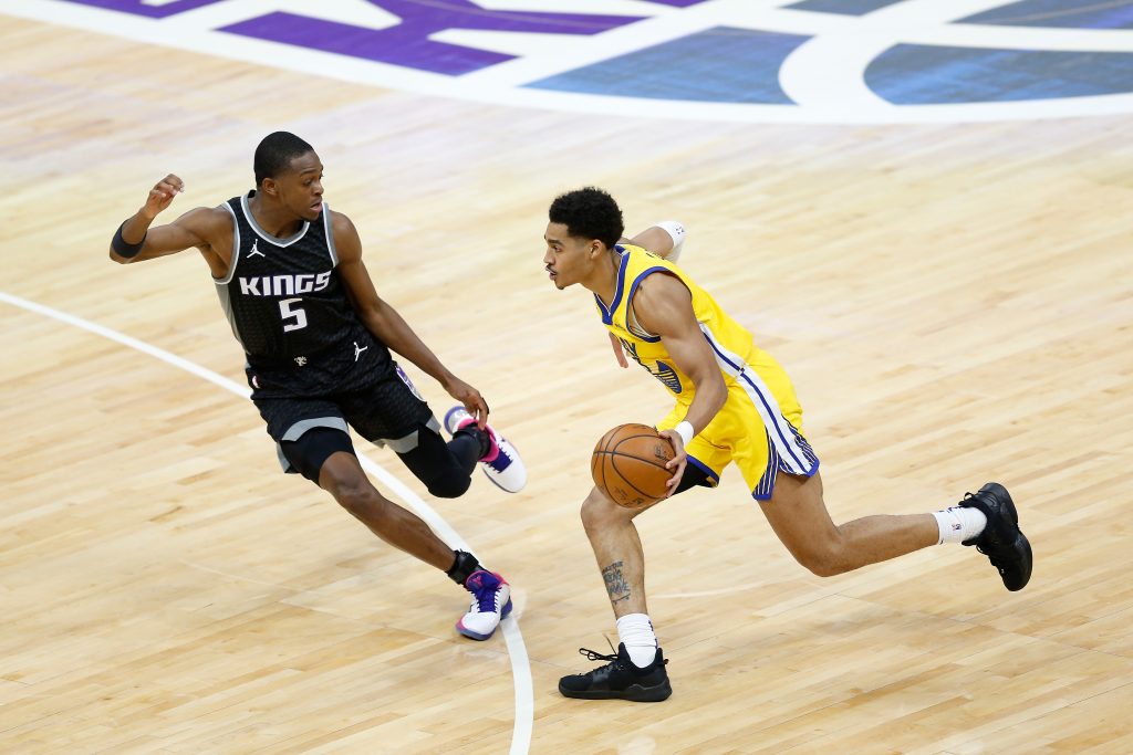 Preview: Fox, Kings Aim To Push Warriors' Losing Streak To Six