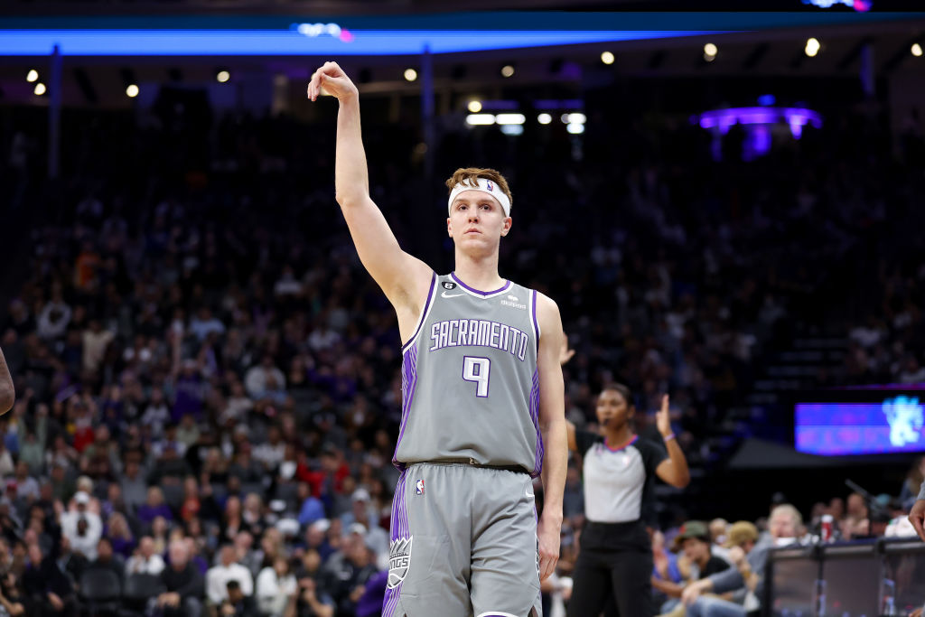 Sam Amick on the Sacramento Kings starting SG decision